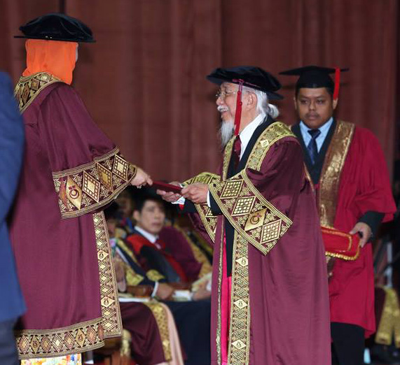English proficiency allows graduates to be more prominent – Chancellor ...
