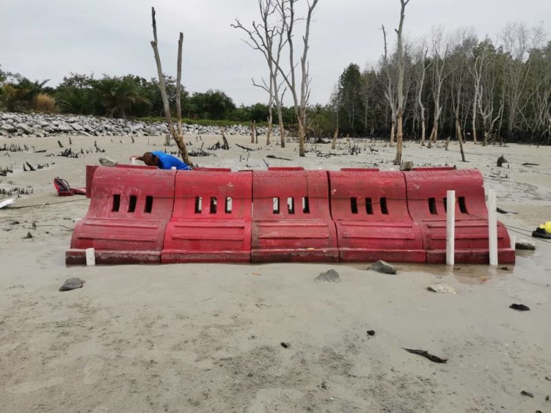 UTM-NAHRIM Collaboration on Composites Breakwater Installation for ...