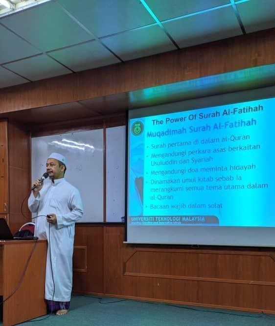 Halaqah Siswa bersama Ustaz Ajmain Safar – UTM NewsHub