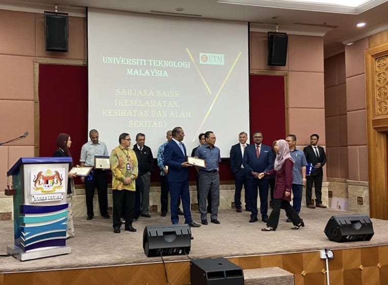 DOSH Recognises the School of Chemical and Energy Engineering as SHO ...