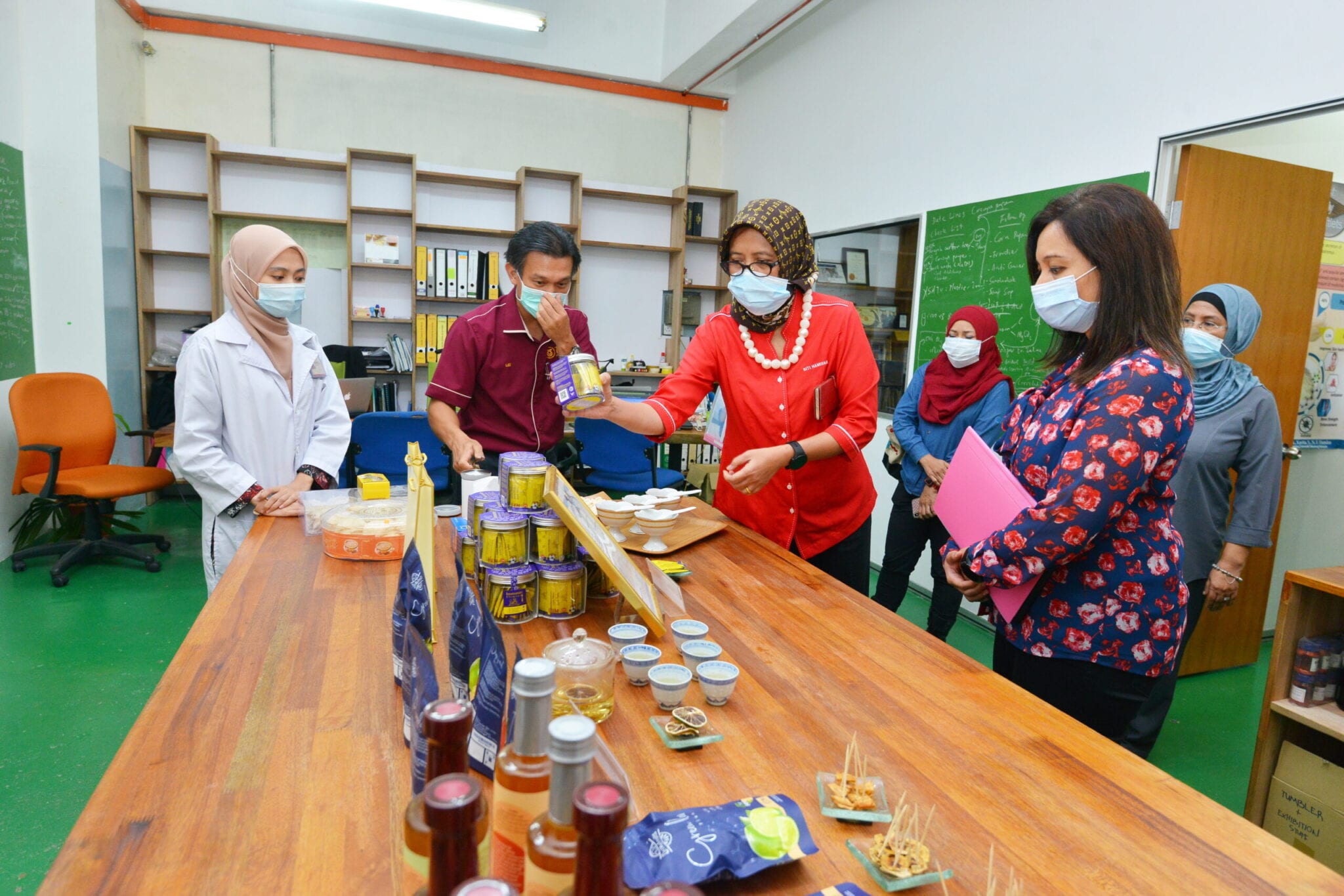 Secretary General of MOSTI Witnesses UTM Technovation Park Contribution ...