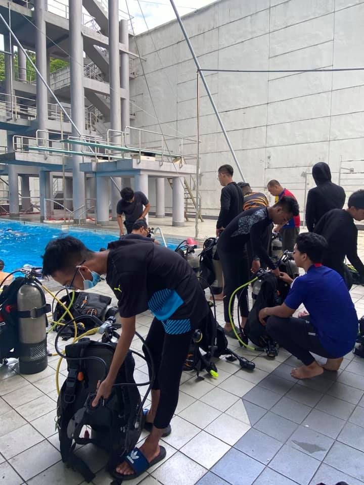 Mask On UTM: Confined Water Training with MSDeaf, PMWKL and Youths from ...
