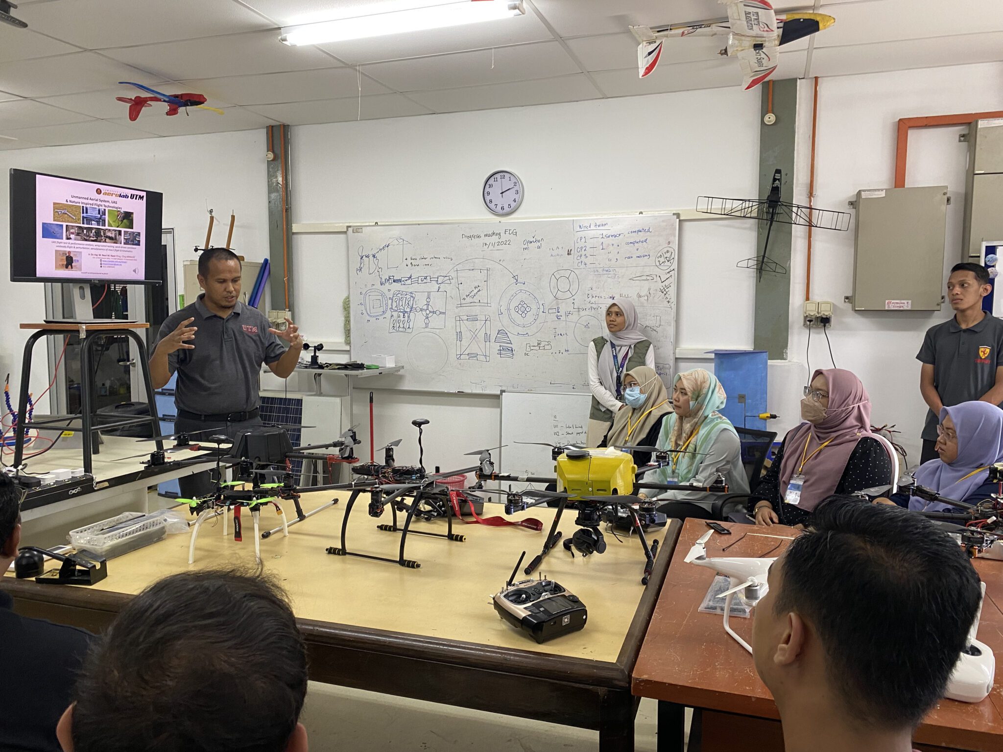 Hanson Urban Camp(HUC): Short camp for building robot – UTM NewsHub