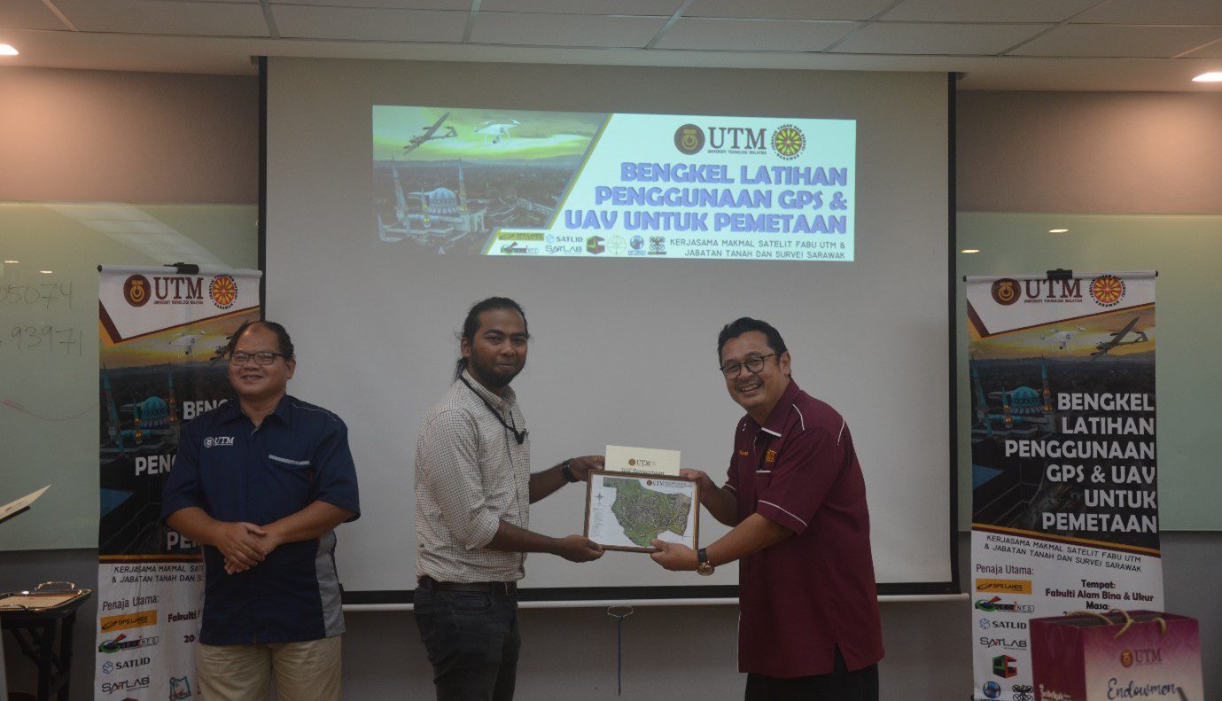 Sinergi FABU UTM Bersama Industri Tingkat Kepakaran Penggunaan GPS dan ...