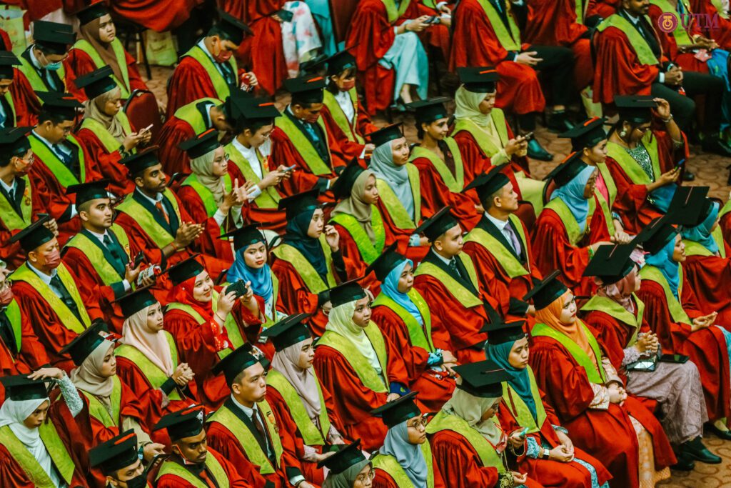 “Ikut Resam Padi, Semakin Berisi, Semakin Menunduk”, Tuanku Canselor ...