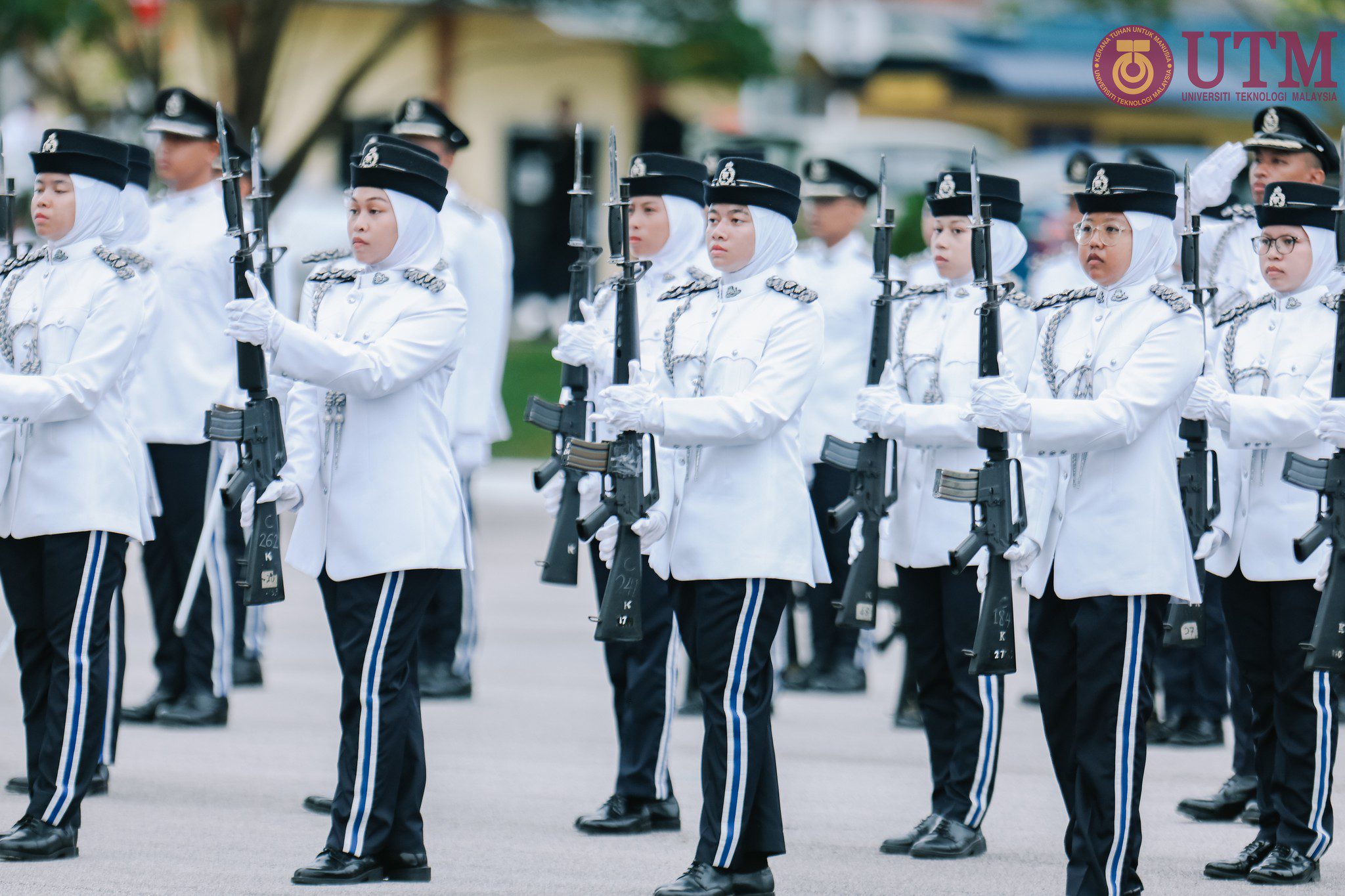 103 mahasiswa UTM dan UTHM ditauliah Inspektor Kor Sukarelawan SUKSIS ...