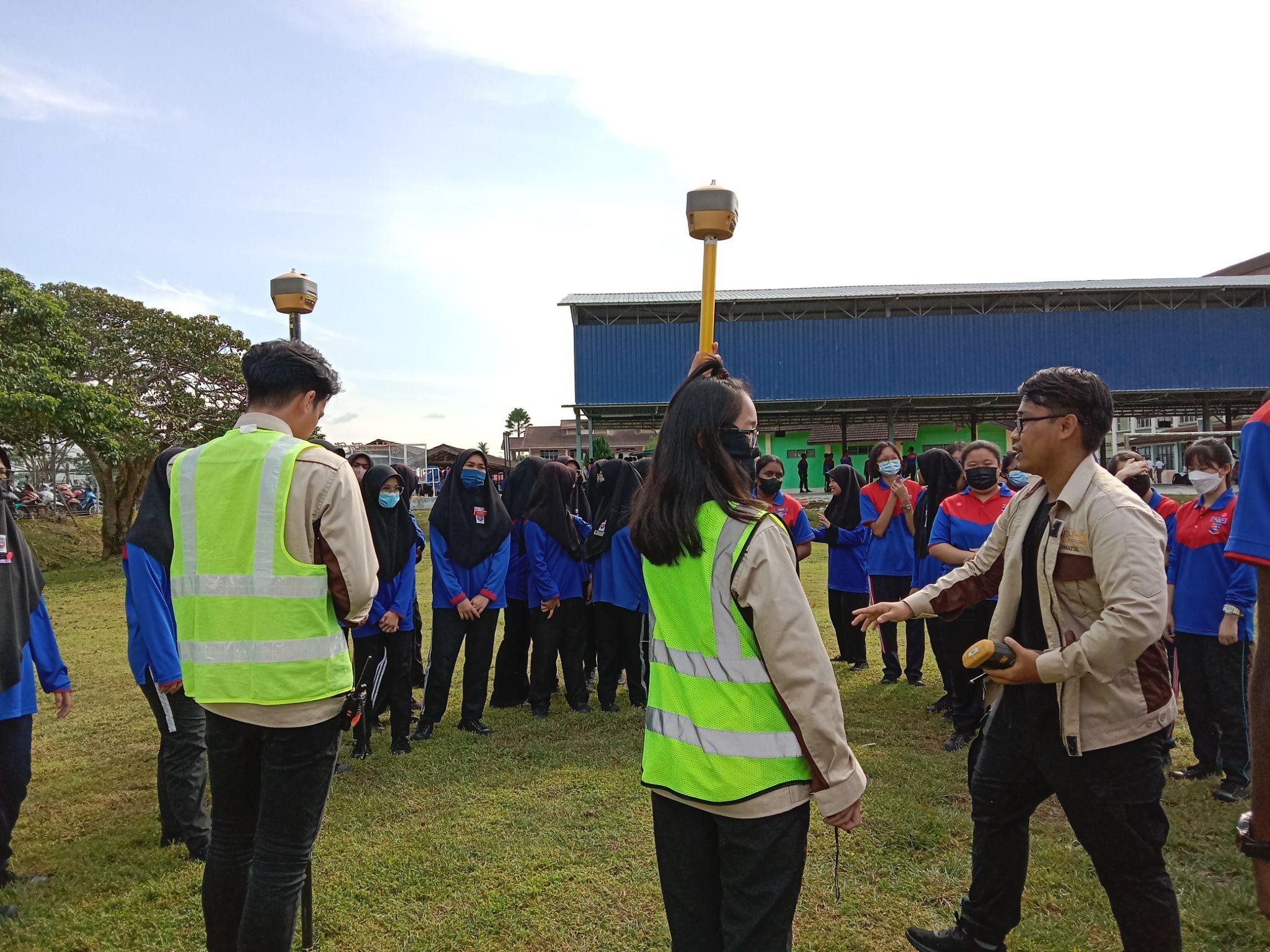 FABU UTM realisasi program pemindahan ilmu berkait teknologi GNSS di ...