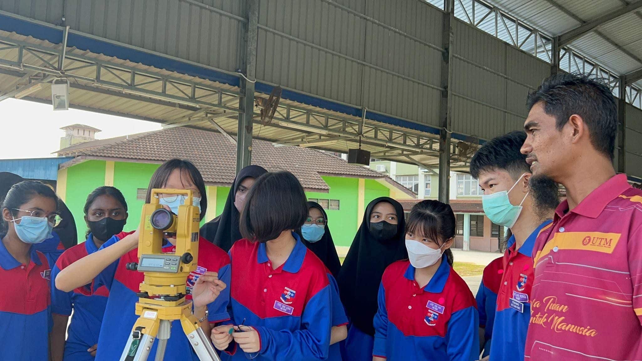 FABU UTM realisasi program pemindahan ilmu berkait teknologi GNSS di ...