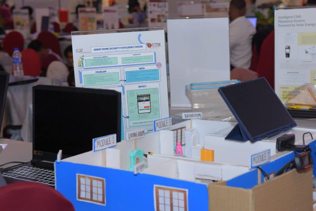 Rising to the Top: UTM FKE Students Impress at the 6th Electrical Engineering Capstone Showcase ...