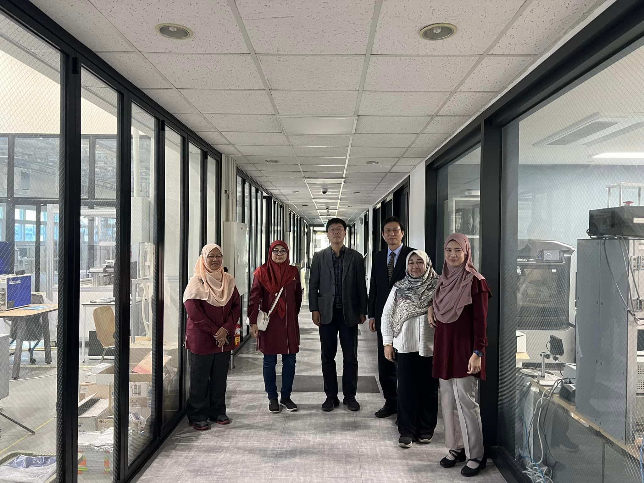 UTM takes Education Global: International Industrial Training at Top ...