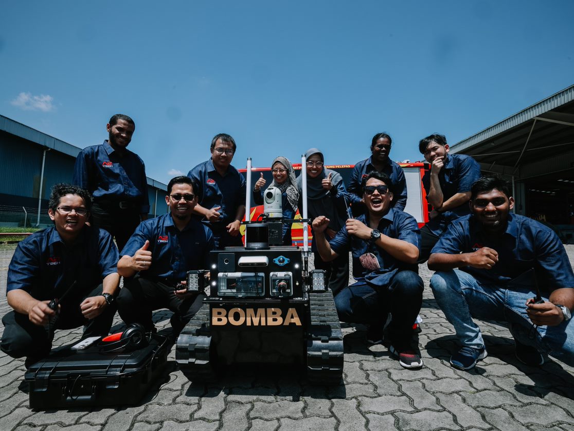 Innovative X3CATOR Robot by UTM and JBPM Utilizes AI and 3D Mapping for ...