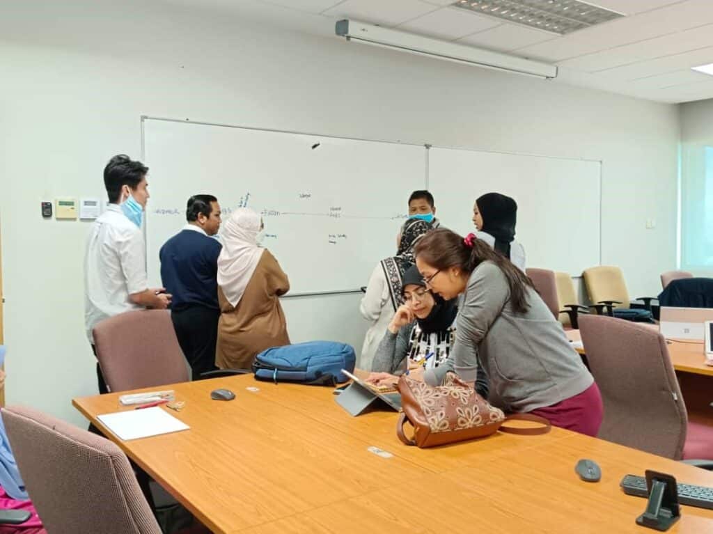 Enhancing New Venture Creation Education: A Collaborative Approach ...