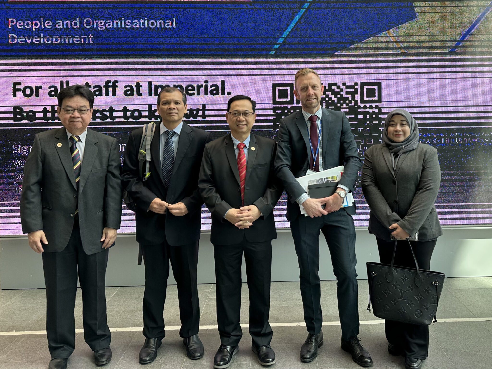 UTM Vice-Chancellor Discusses Research Collaboration with President ...