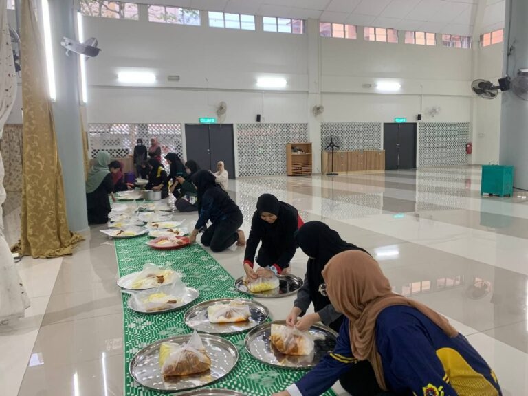 Jawatankuasa Kolej Mahasiswa Kolej Siswa Jaya (JKM KSJ) and Persatuan Mahasiswa Islam (PMI ...