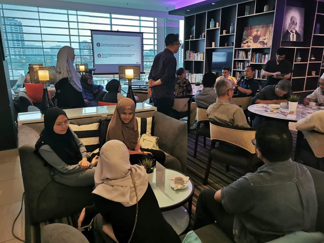 Academic-Industry Engagement Session between Department of Quantity ...