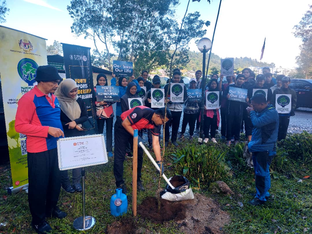 100 Million Tree Planting Campaign Program Organized by JPNP and UTM ...