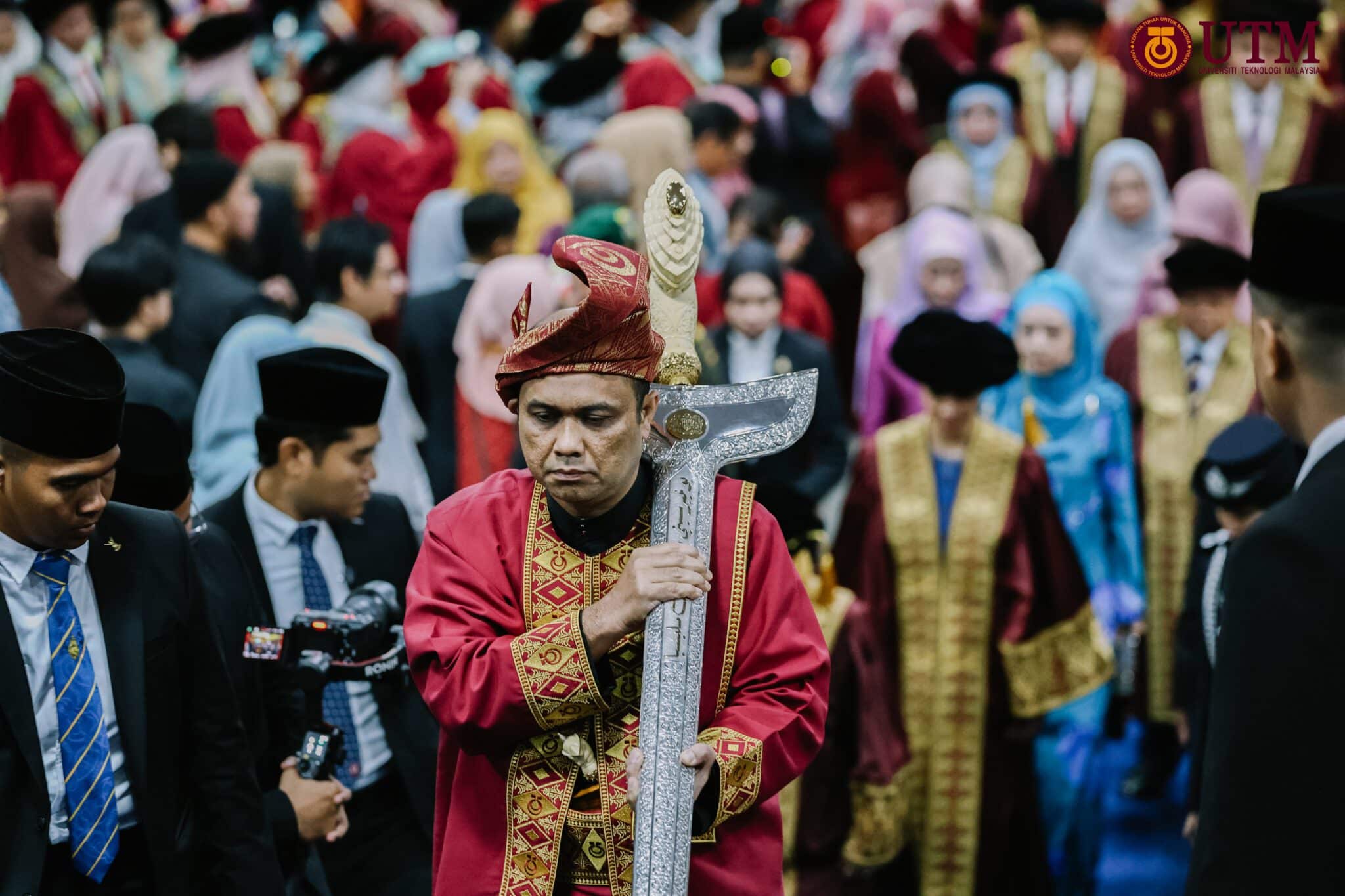 UTM raikan 7804 graduan sempena Majlis Konvokesyen ke-67, kekal terajui ...