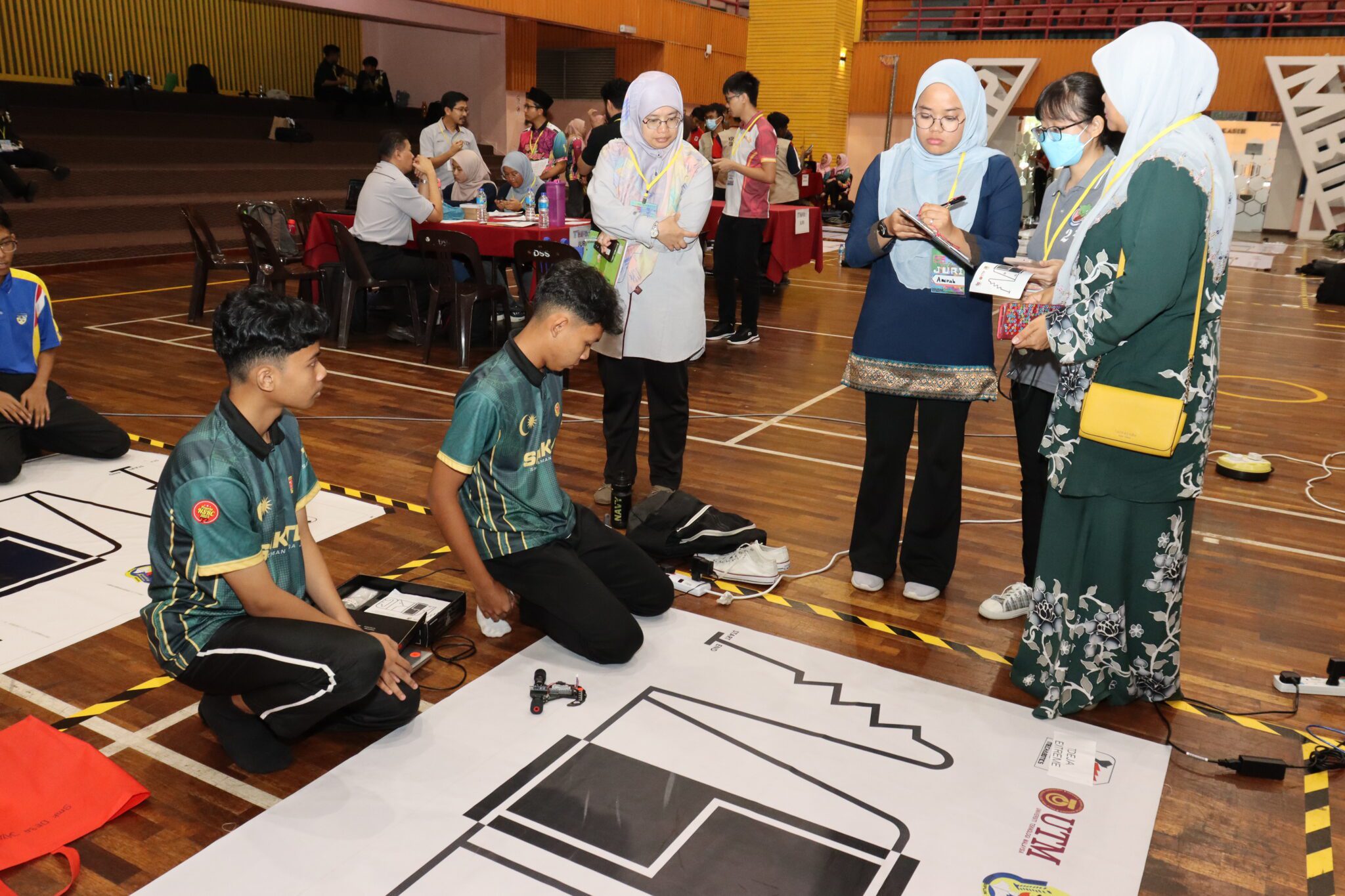 National Skudai Robotic Challenge for Path Finder Robot – UTM NewsHub