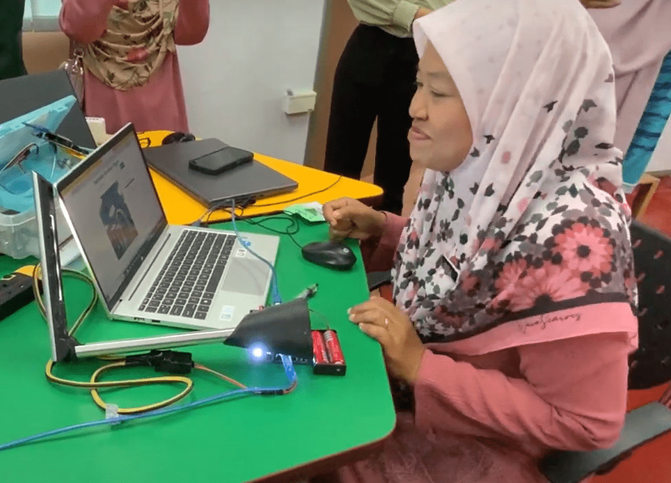 Internet-of-Things & Artificial Intelligence with TinkerKit WiFi | UTM NewsHub