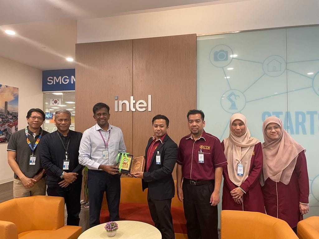Graduan Fakulti Kejuruteraan Elektrik dapat permintaan tinggi pasaran ... Graduan Fakulti Kejuruteraan Elektrik dapat permintaan tinggi pasaran ...