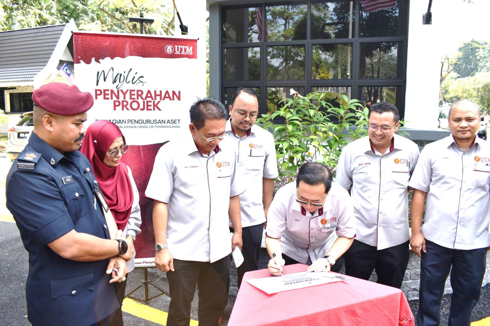 Reka bentuk ikonik Pos Pengawal UTM: Inisiatif memperkasa ruang kerja kondusif – UTM NewsHub