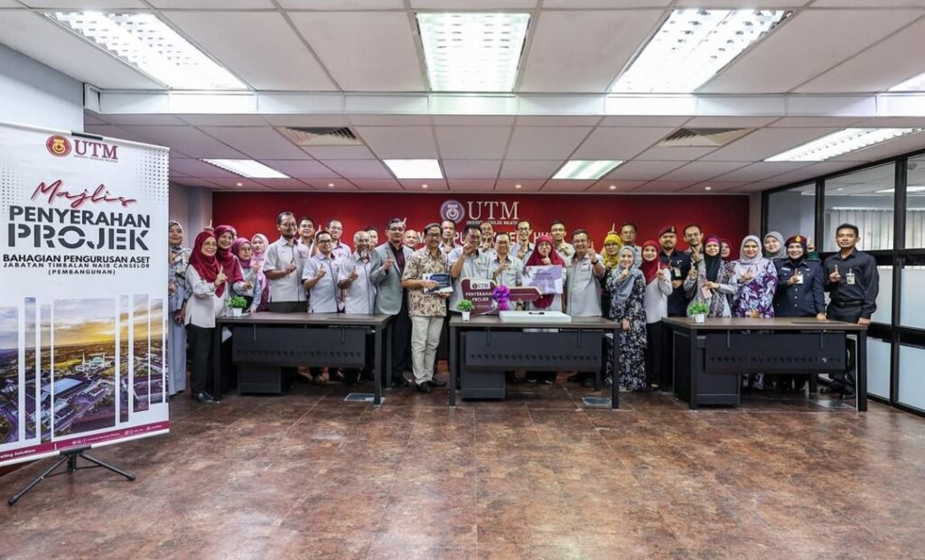 Perasmian UTM Campus Connect Hub dan Stor Jubah: Langkah maju ...