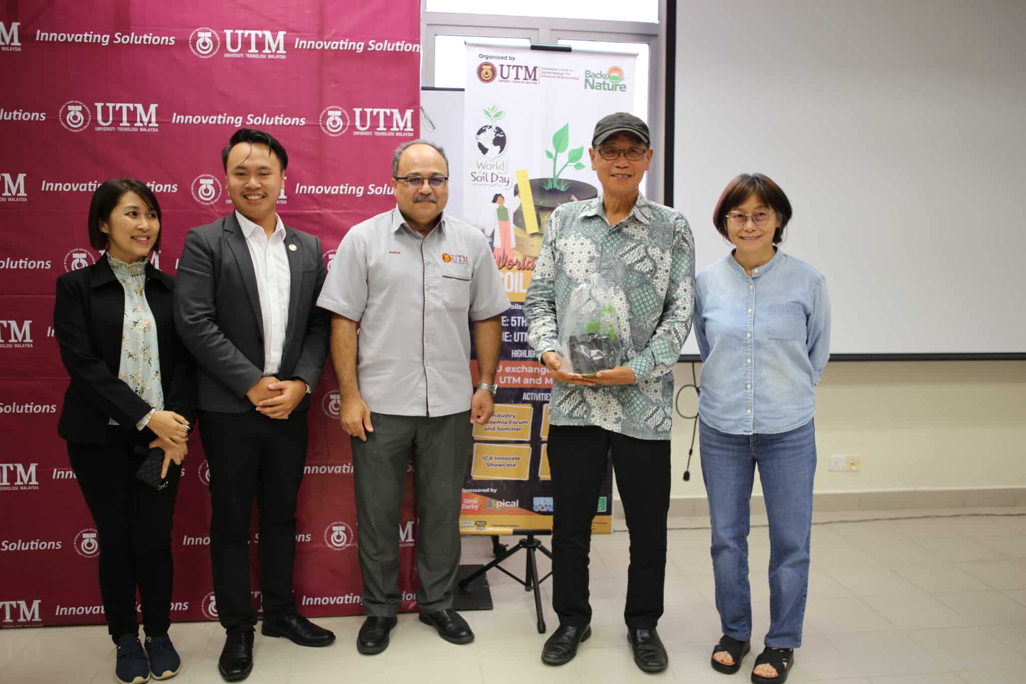 MoU Exchange UTM-MARDI & World Soil Day 2024 @ ICA UTM Pagoh – UTM NewsHub