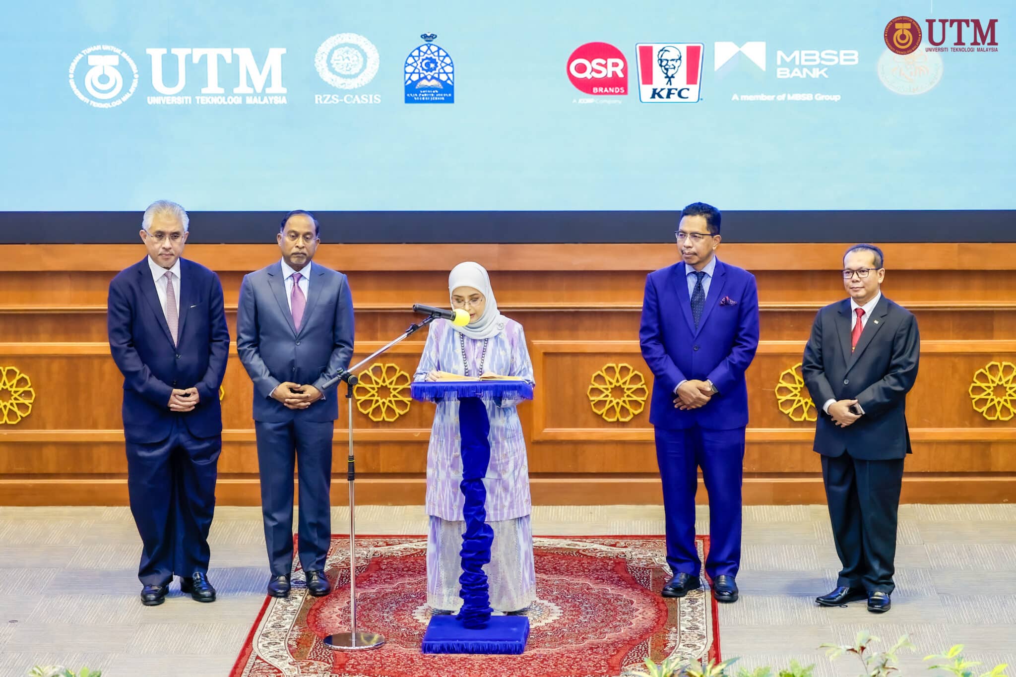 Queen of Malaysia Graces UTM’s Royal Conference – UTM NewsHub