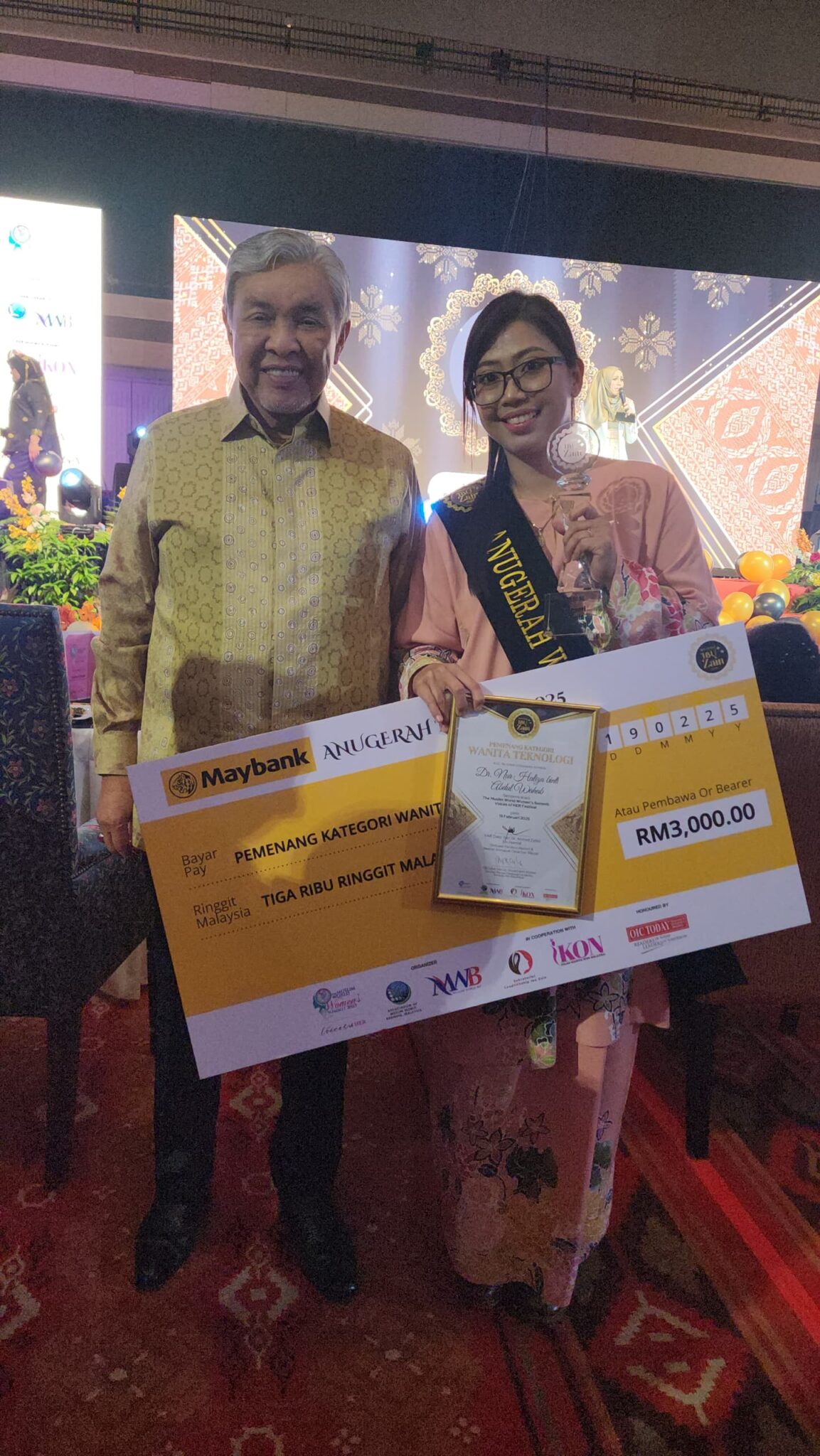 Ts. Dr. Nur Haliza muncul penerima ikon Anugerah Ibu Zain 2025 – UTM NewsHub