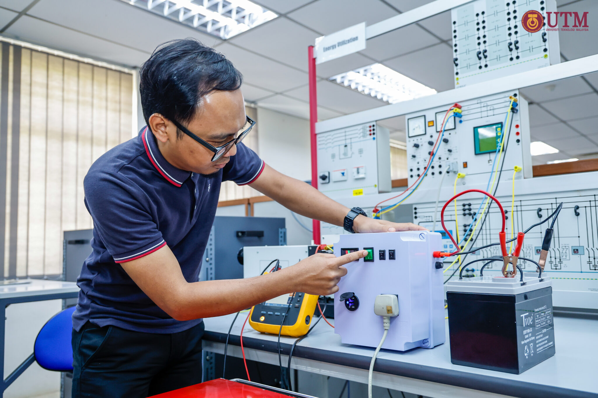 Power Inverter UTM inovasi lestari pengganti generator konvensional ...